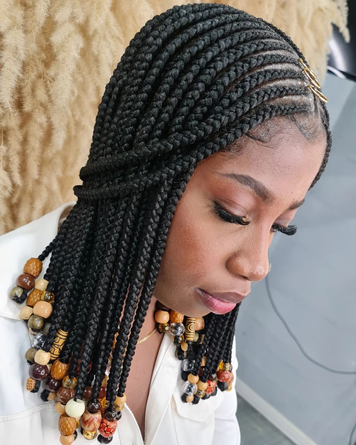 30 Braids with Beads: Stylish Ideas to Highlight Your Unique Look ...