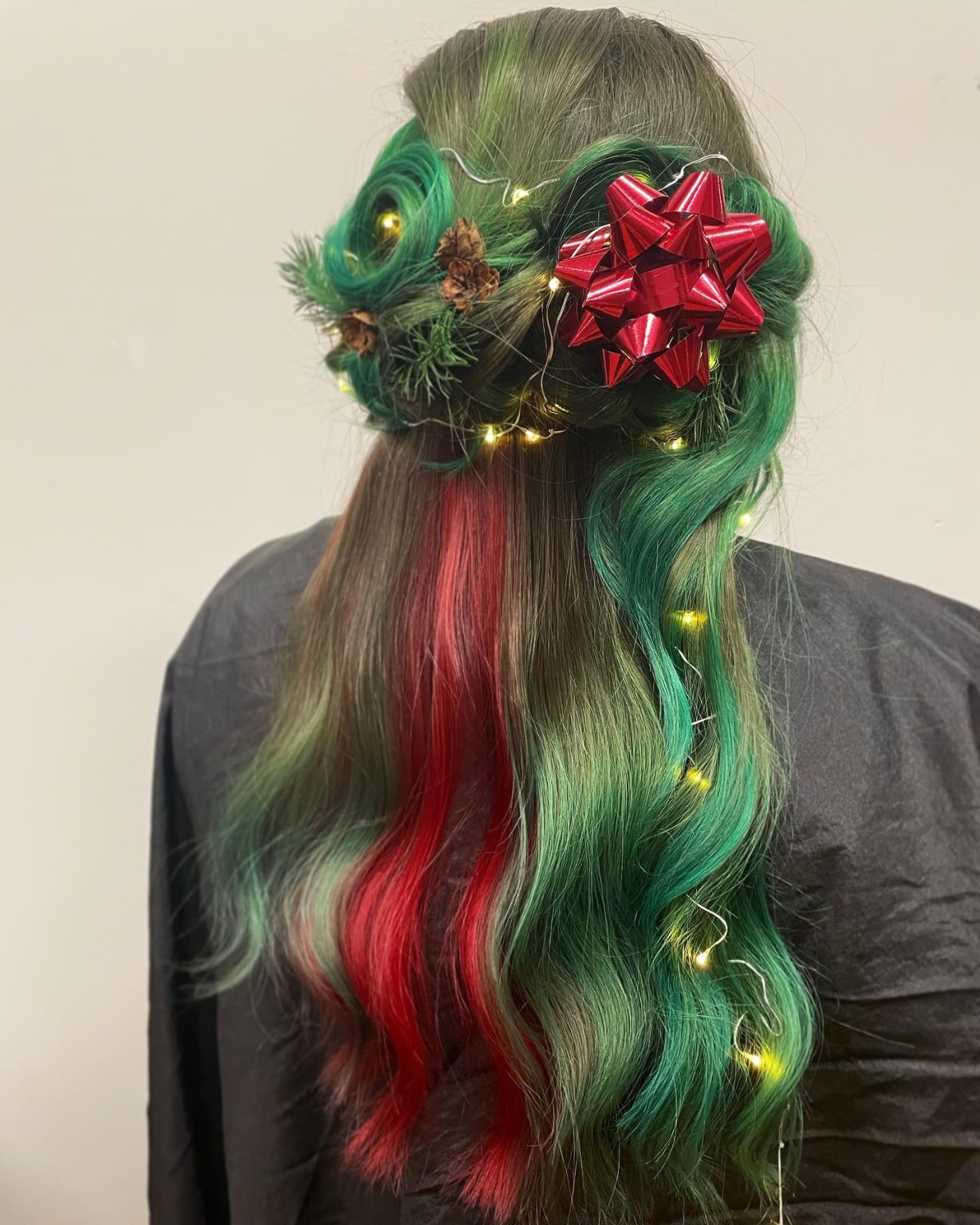 33 Christmas Hair Ideas to Make You Shine This Holiday Season ...
