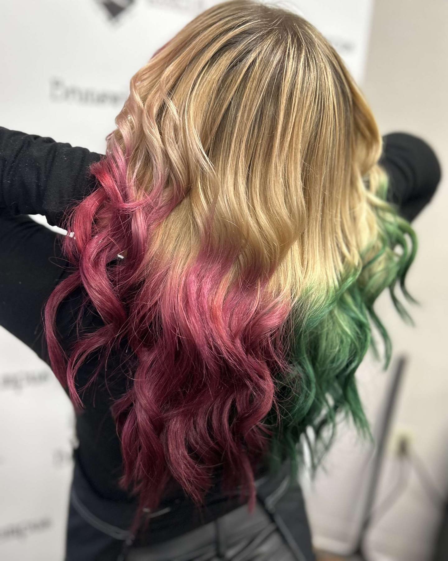 33 Christmas Hair Ideas to Make You Shine This Holiday Season ...