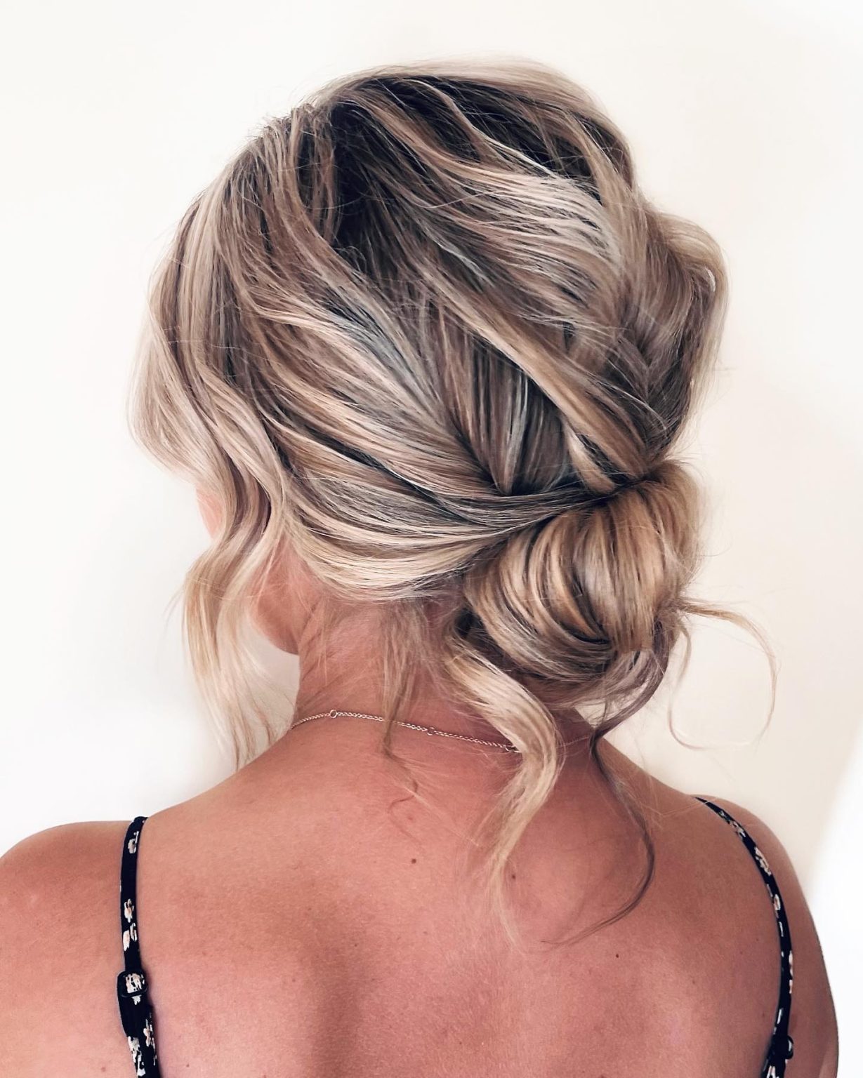 25 Buns Hairstyles: From Sleek to Messy, Stunning Looks for Every ...
