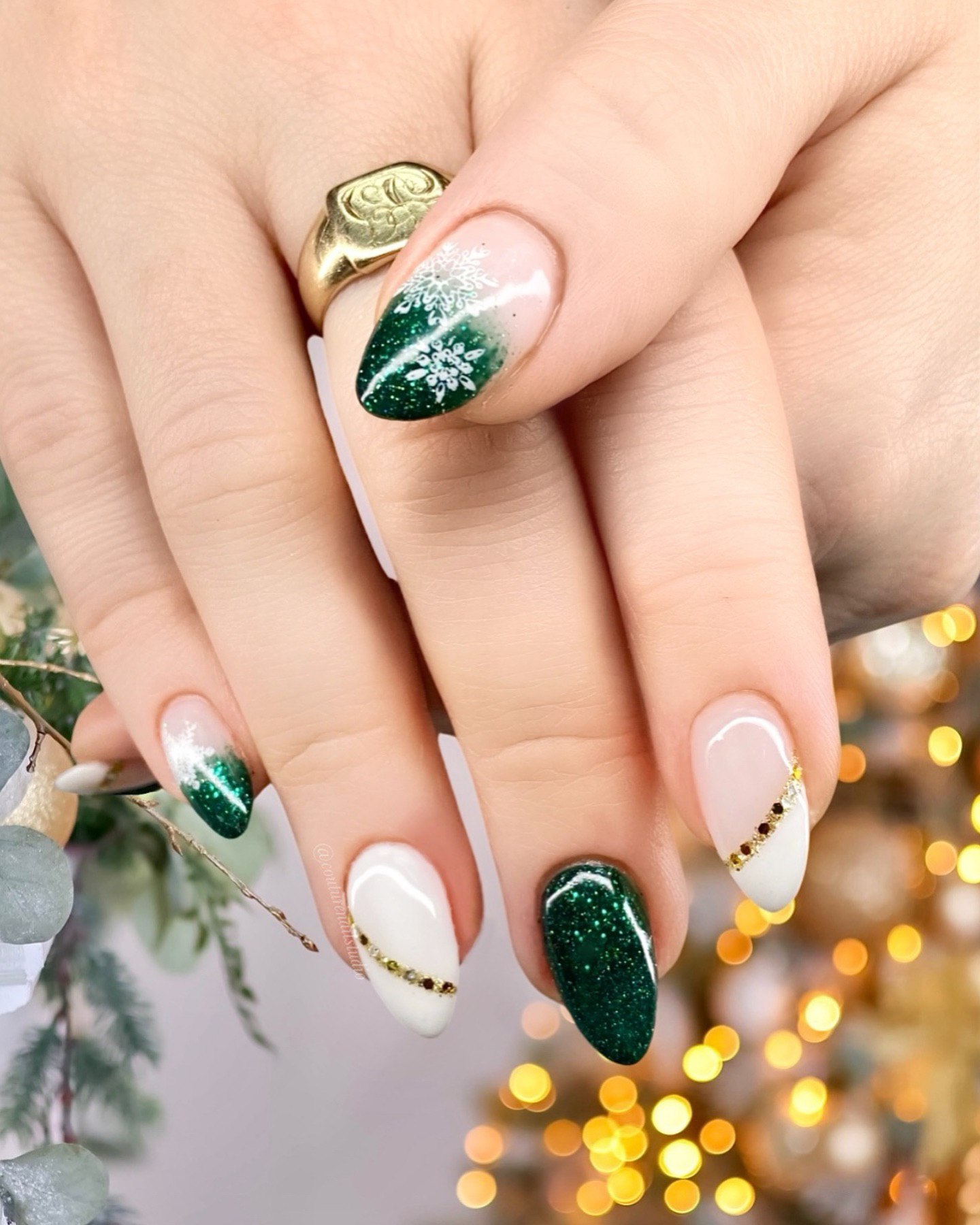 30 Green Christmas Nails: Festive and Chic Holiday Nail Art Ideas You ...