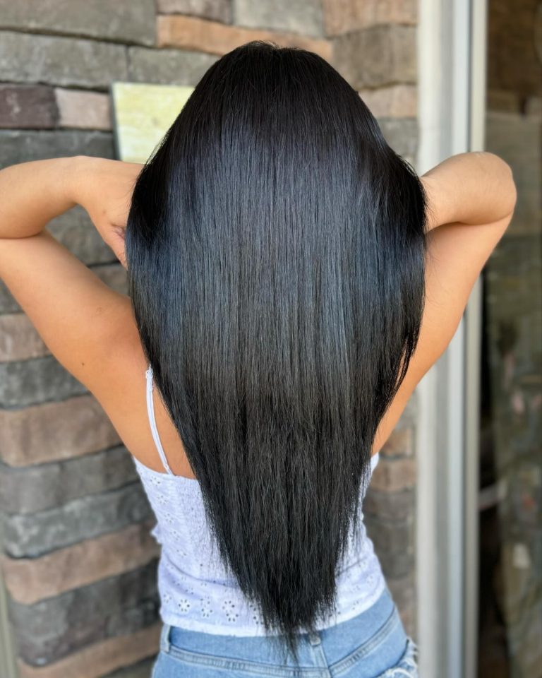 Discover 35 Stunning V-Cut Hair Ideas for Every Style: From Sleek to ...