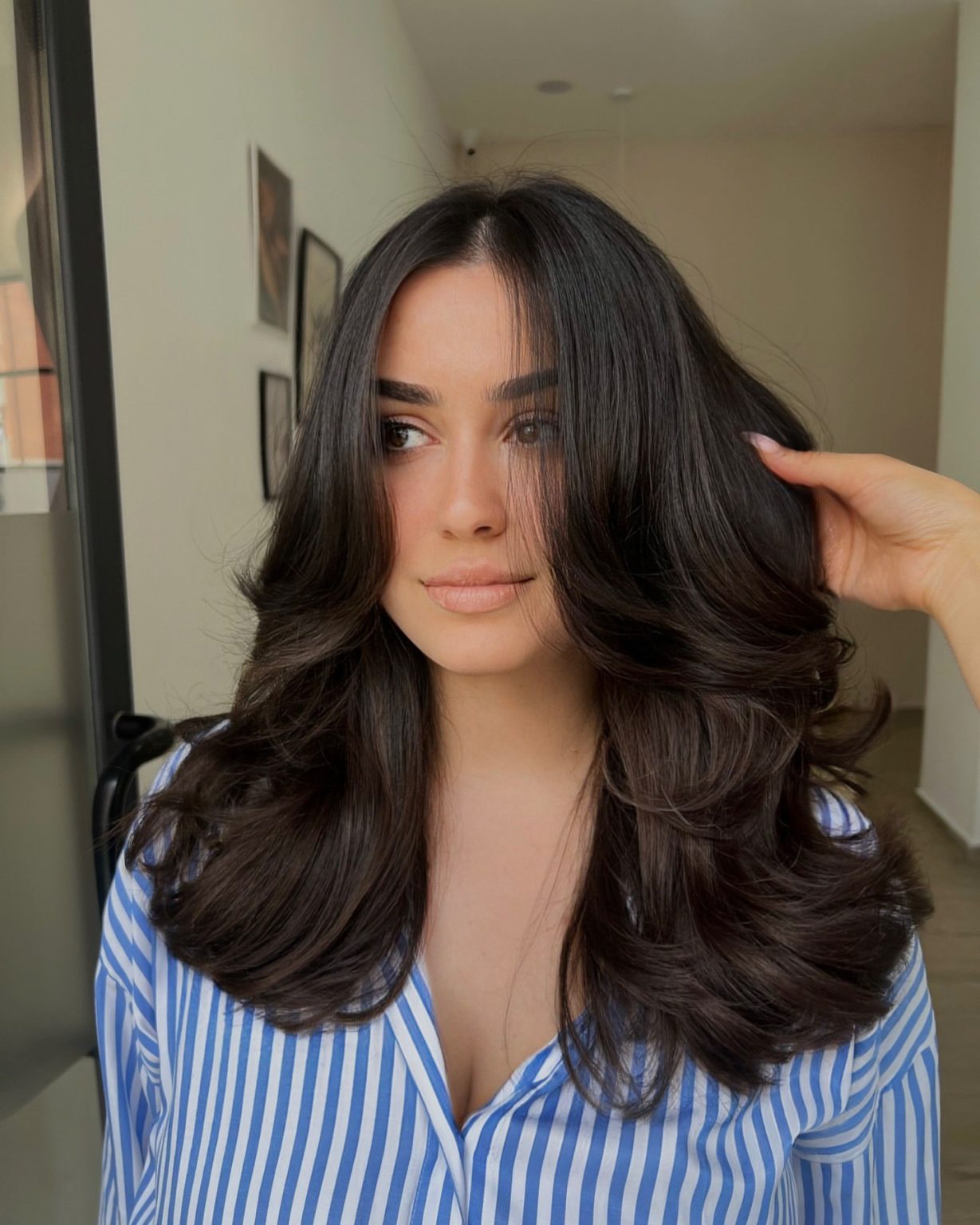 30 Stunning Haircuts for Thick Hair – Best Styles for Volume, Layers ...