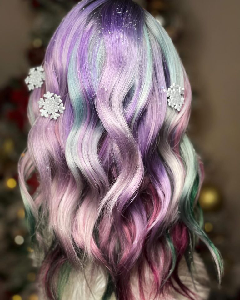 33 Christmas Hair Ideas to Make You Shine This Holiday Season ...
