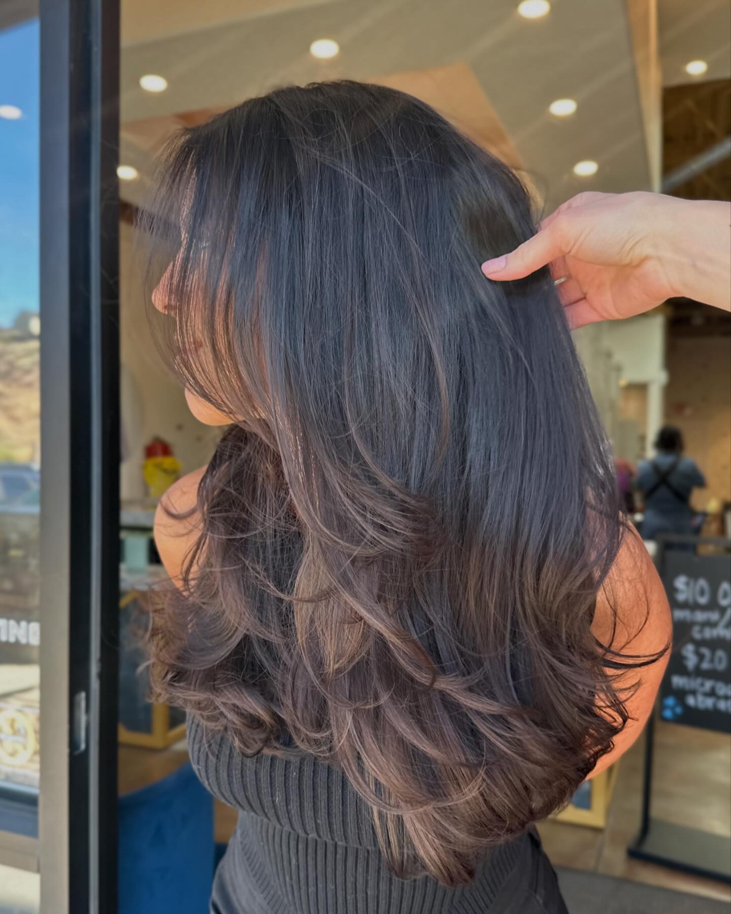 30 Stunning Haircuts for Thick Hair – Best Styles for Volume, Layers ...