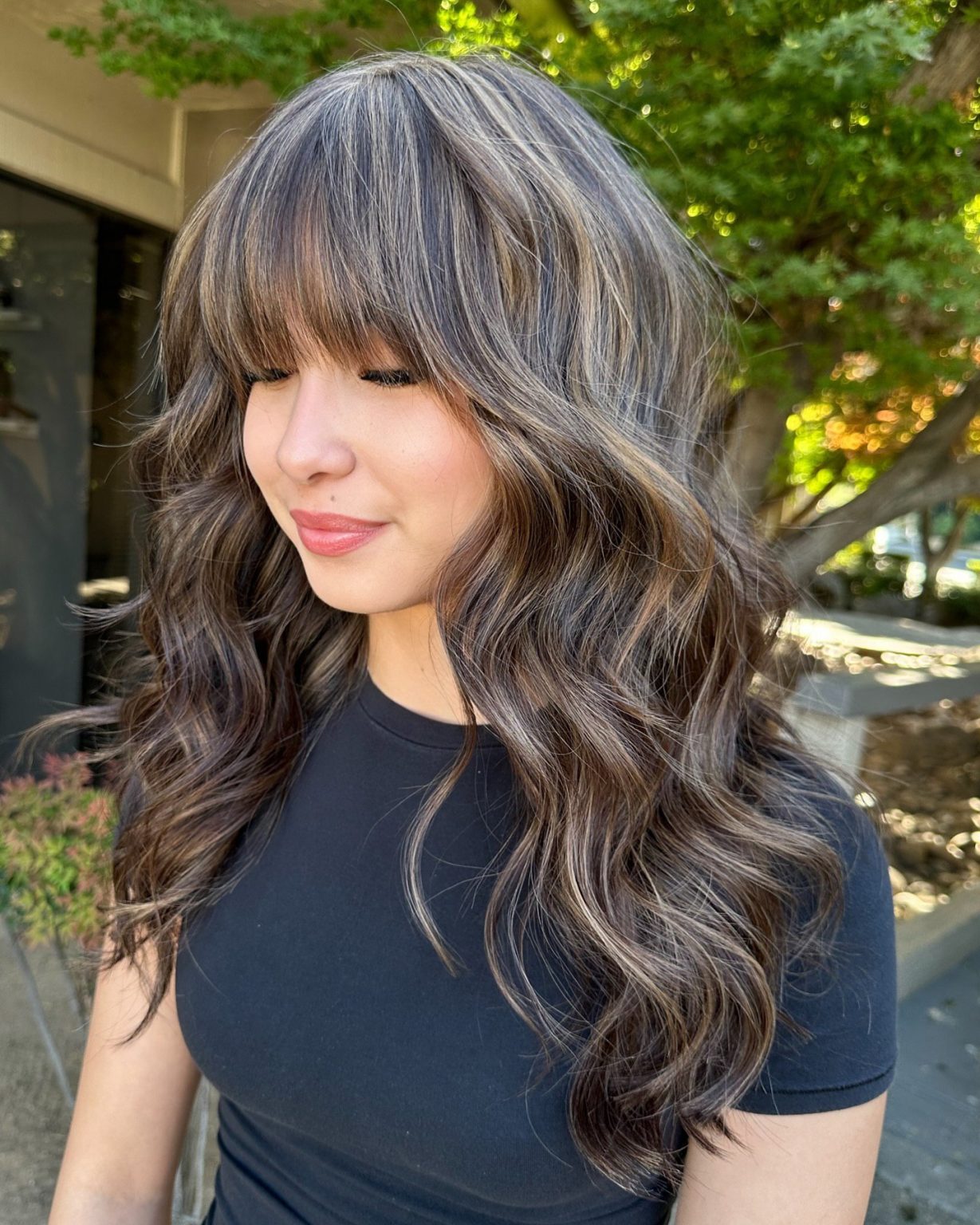 30 Bangs for Round Face That Flatter Every Style – From Wispy to Blunt ...