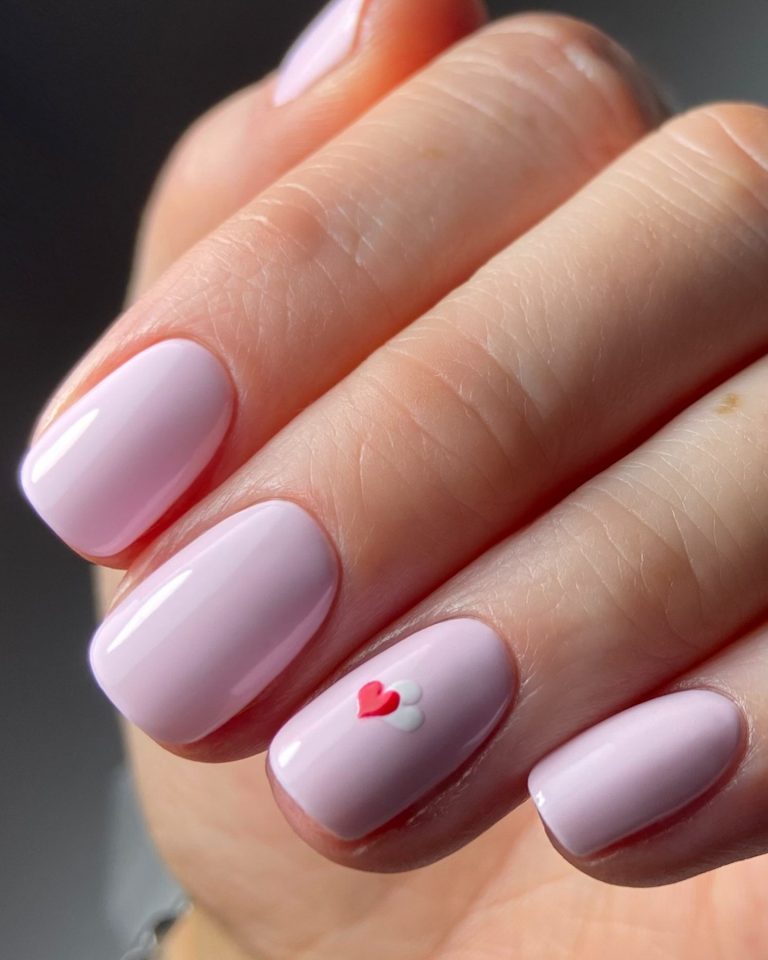 29 February Nails 2025: Romantic Nail Ideas to Fall in Love With ...