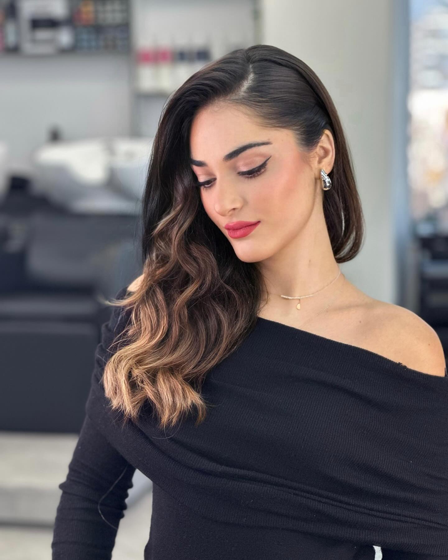 25 Elegant Hairstyles for Every Occasion: From Classic Buns to Romantic ...