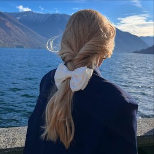 35 Bow Hairstyle Ideas to Elevate Your Look: Trendy, Elegant, and Easy ...