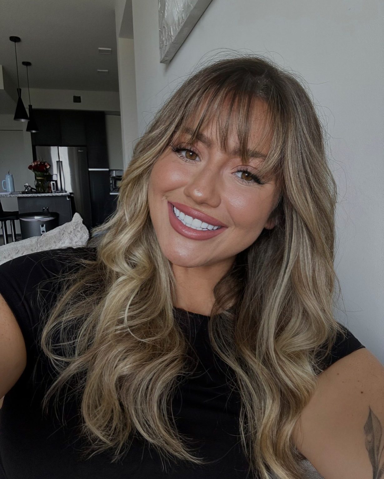30 Trendy Hairstyles with Bangs to Elevate Your Look - divagaze.com