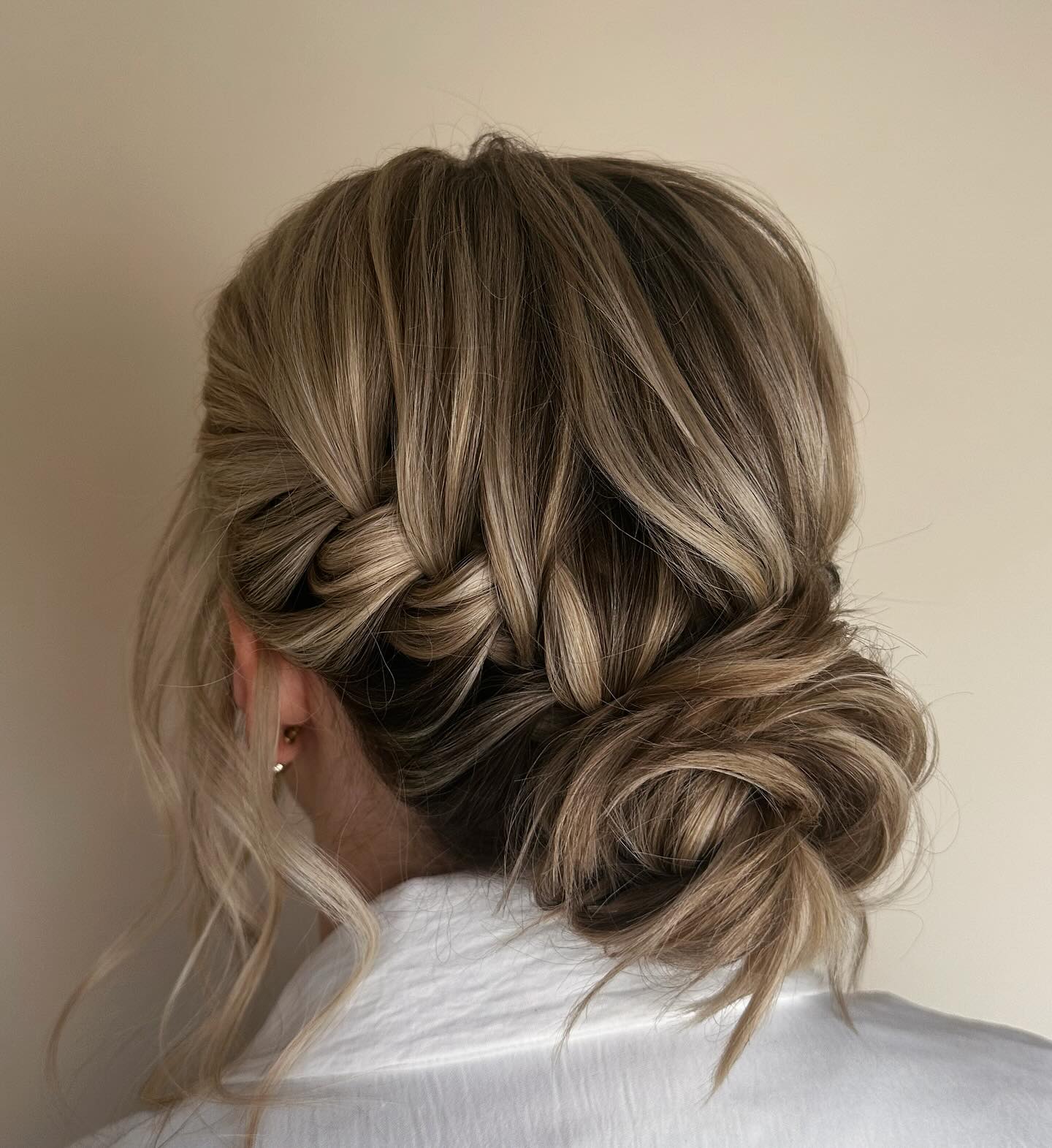 24 Stunning Short Hair Updo Ideas for Every Occasion – From Casual to ...