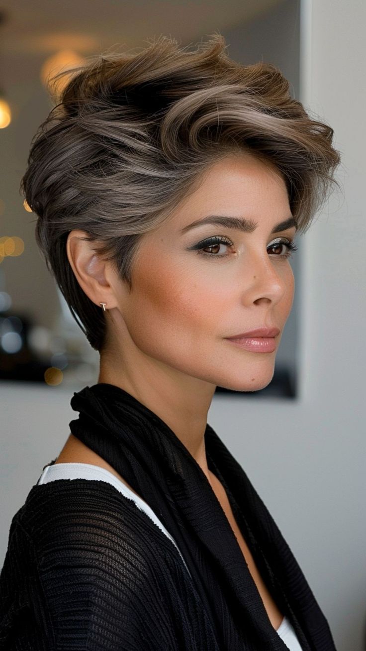 23 Trendy Short Layered Haircuts 2025 to Elevate Your Style – Perfect ...