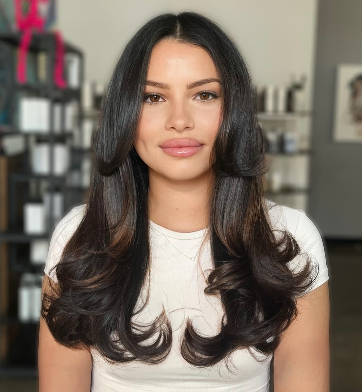 30 Trendy Long Layered Haircuts for 2025 That Will Transform Your Look ...