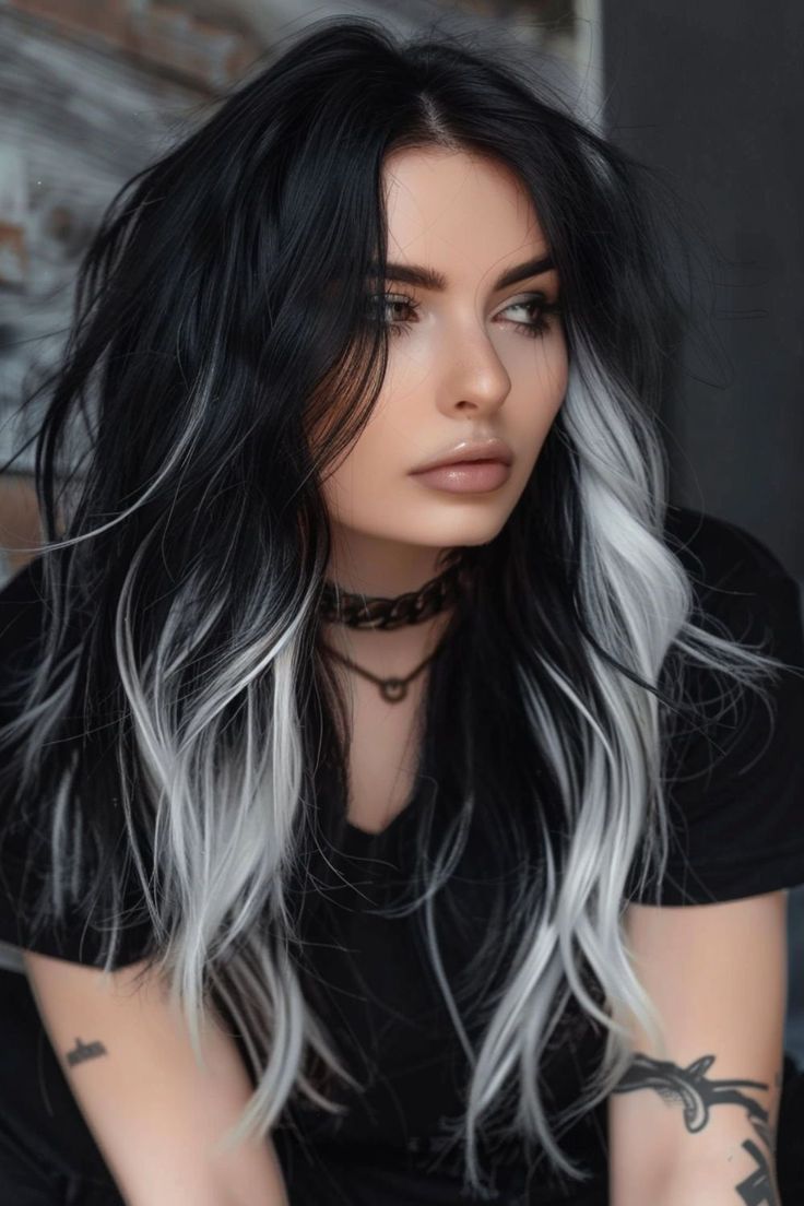 22 Skunk Stripe Hair 2025: Bold and Stylish Ideas to Rock This Trend ...