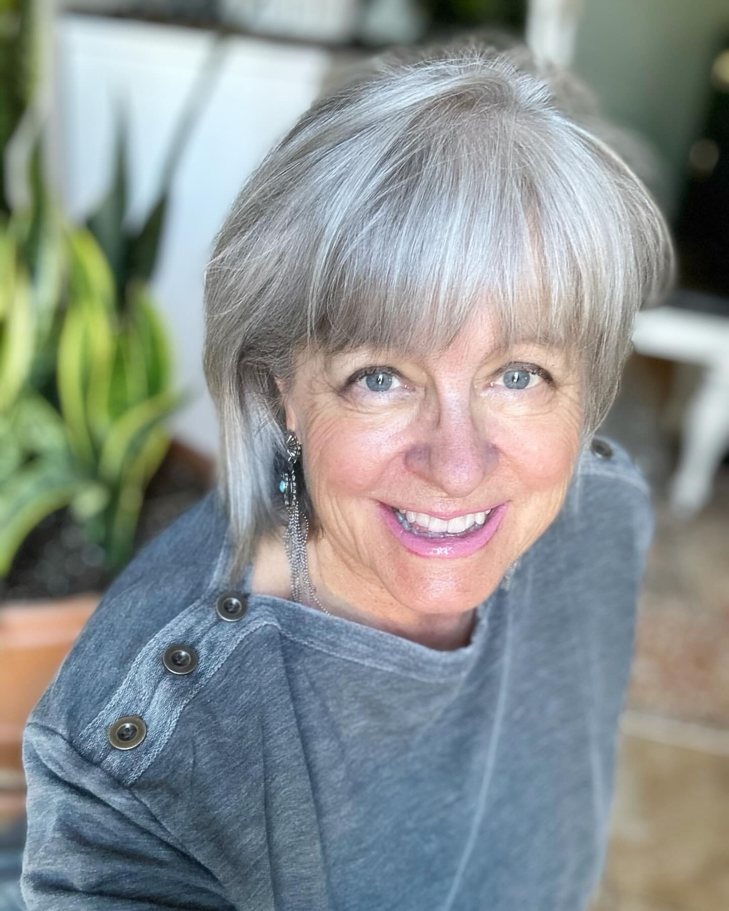 25 Trendy Hairstyles for Women Over 60 in 2025: Stylish, Easy, and Age ...