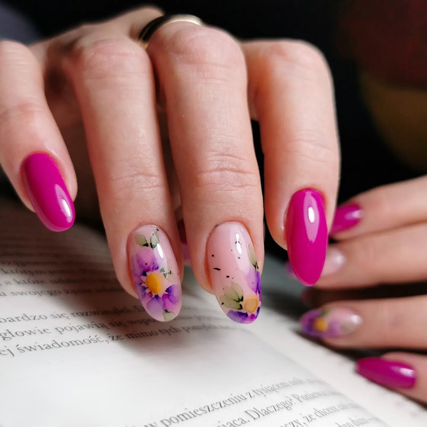 29 Magenta Nails That Will Add a Bold and Chic Touch to Your Style ...