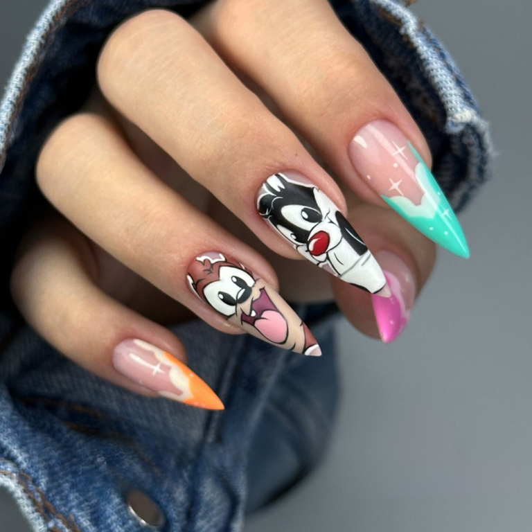 35 Disney Nails: Magical Ideas for Nail Art with Your Favorite ...