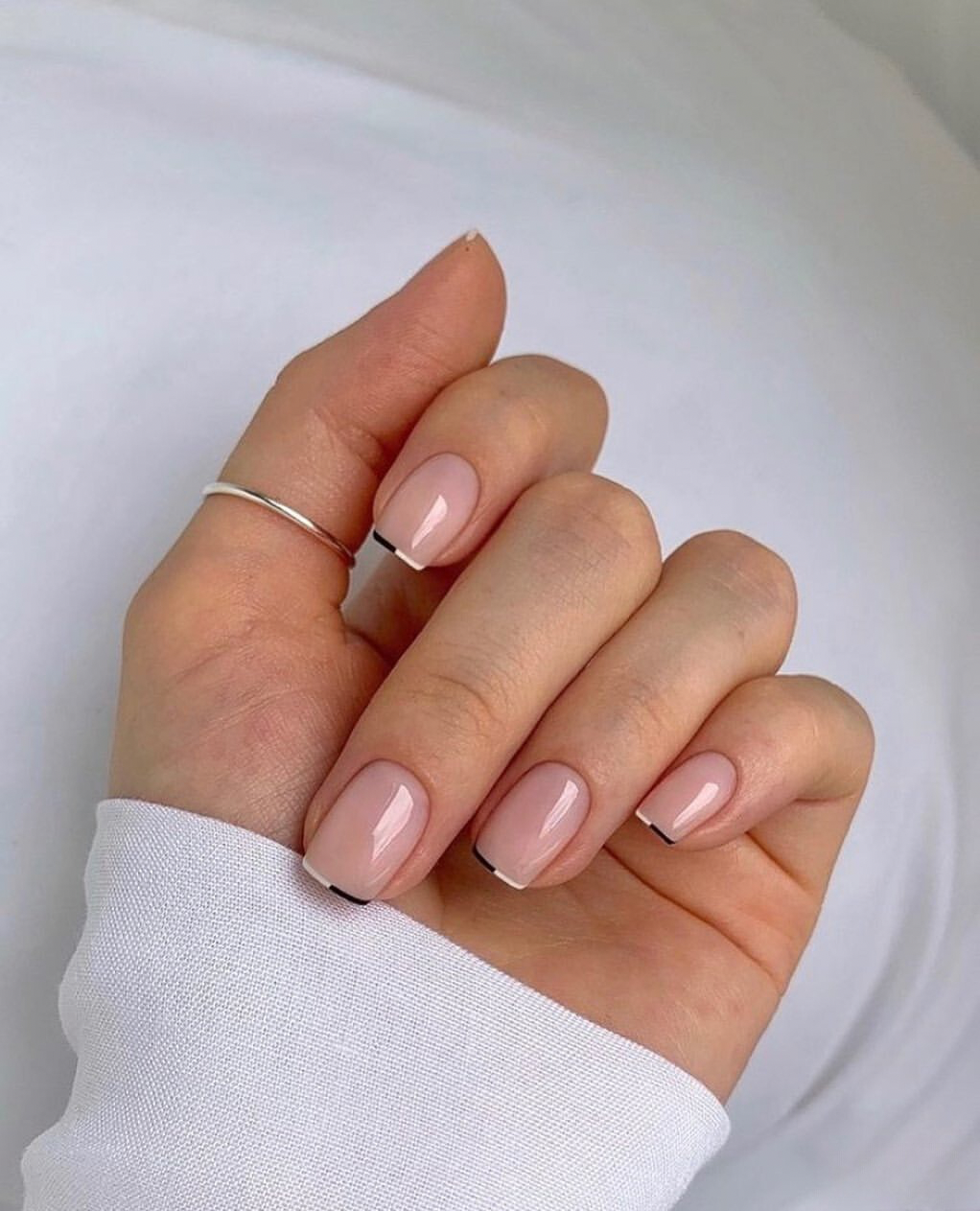 25 Minimalist Nails: Chic and Trendy Designs to Elevate Your Style ...