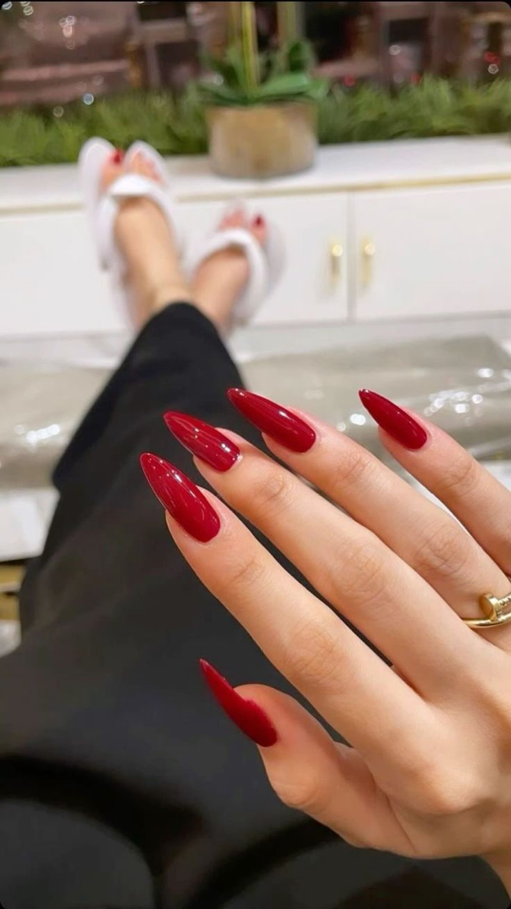 23 Red Nail Designs Ideas 2025: Chic and Trendy Looks for Every Season ...