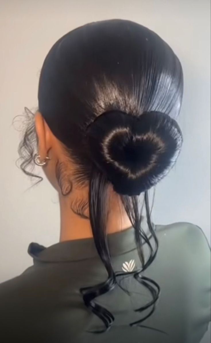 23 Valentine Hairstyles 2025: Romantic Ideas to Shine on Your Special ...