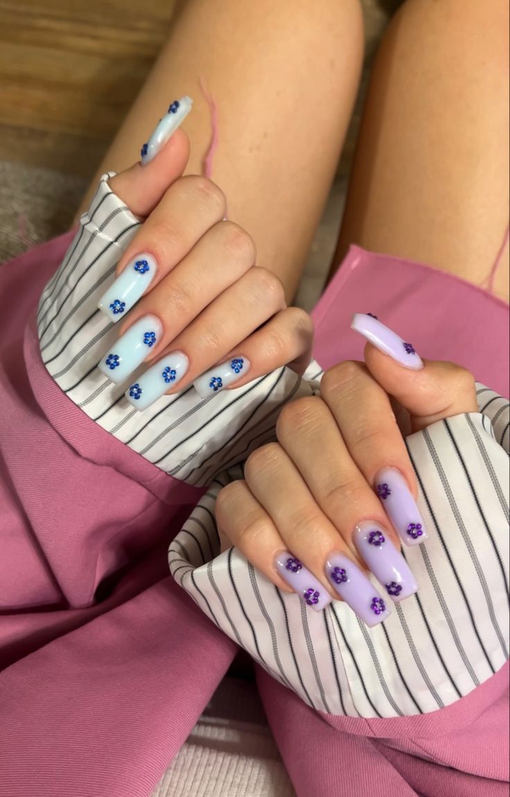 25 Funky Nails Ideas 2025: Creative and Trendy Nail Designs to Elevate ...