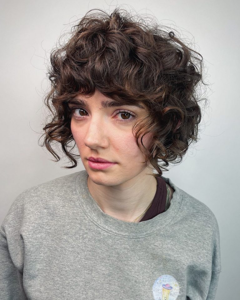 24 Trendy Short Shag Haircuts 2025 to Inspire Your Next Look ...