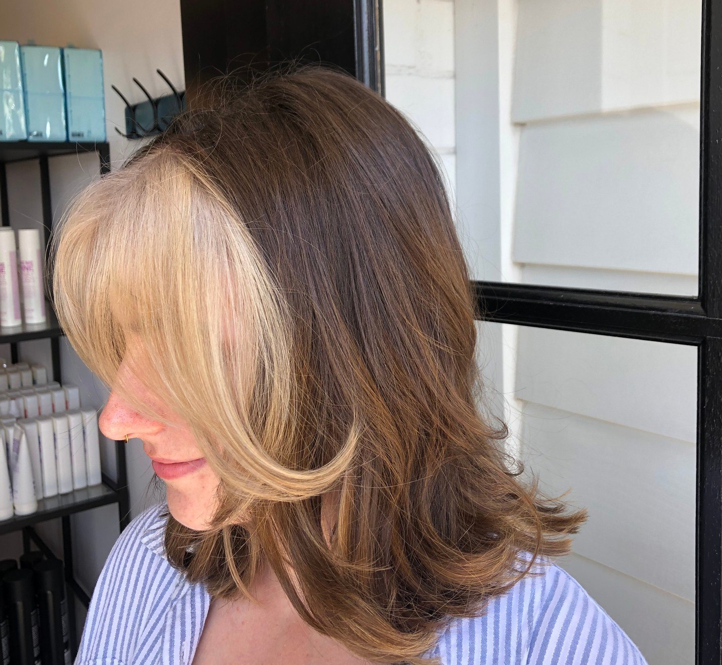 25 Stunning Two-Toned Hair Ideas to Rock in 2025 - divagaze.com