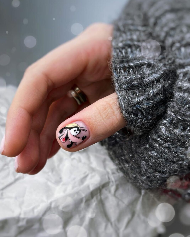 35 Disney Nails: Magical Ideas for Nail Art with Your Favorite ...
