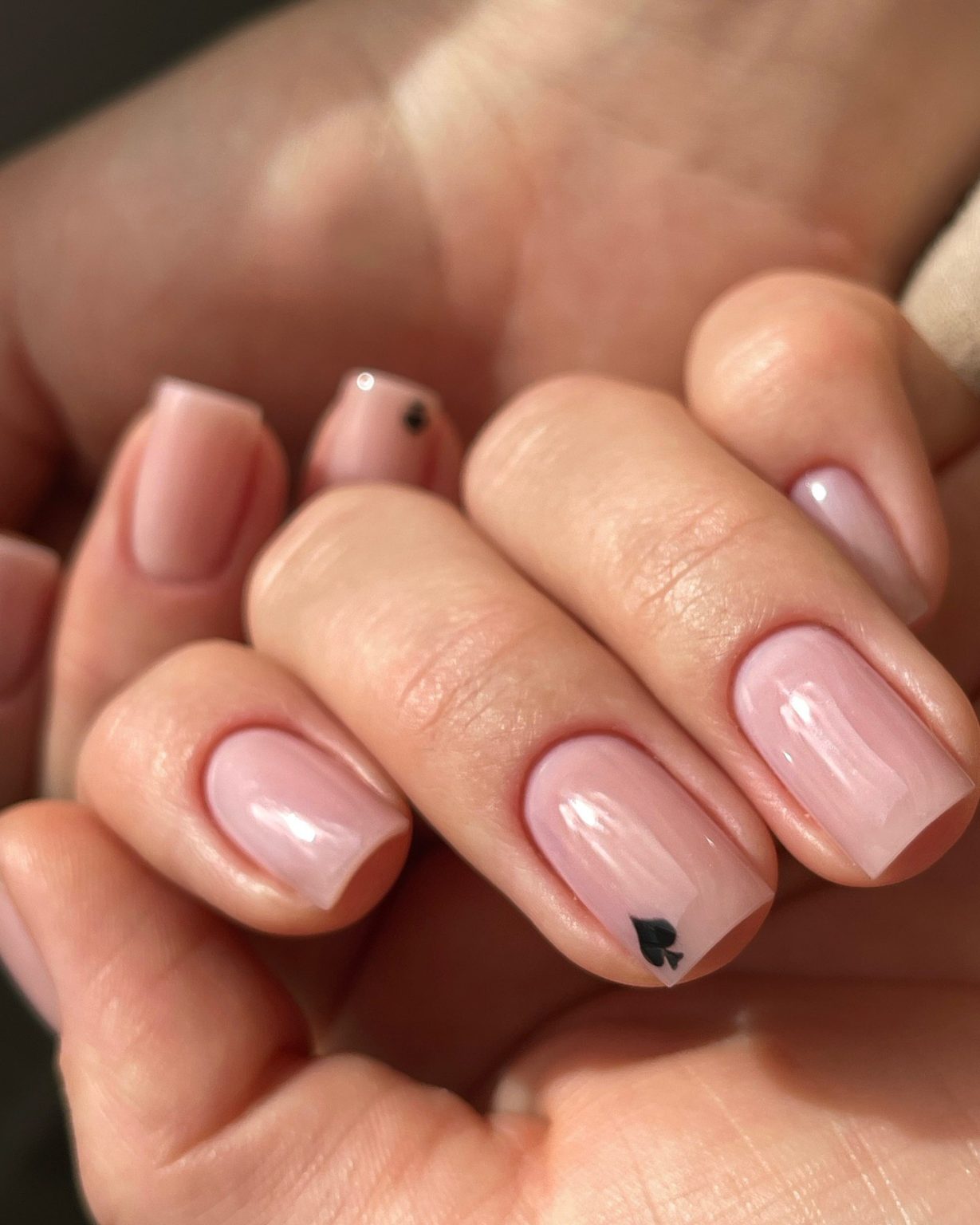 25 Minimalist Nails: Chic and Trendy Designs to Elevate Your Style ...