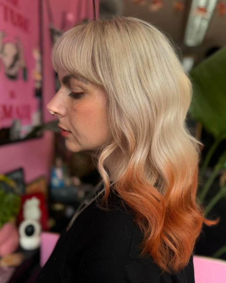 25 Stunning Two-Toned Hair Ideas to Rock in 2025 - divagaze.com