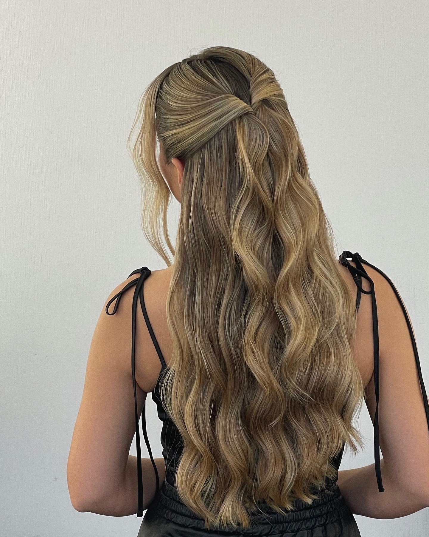 30 Long Hair Hairstyles 2025 That Will Elevate Your Look for Any ...