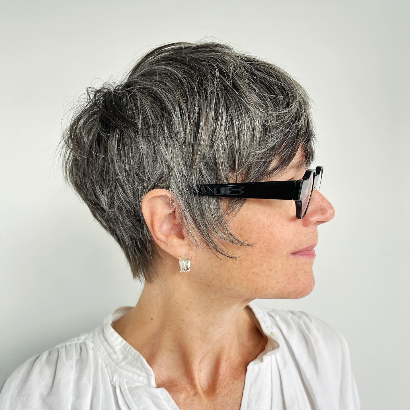 29 Stunning Short Hairstyles for Women Over 50 in 2025 to Inspire Your Next Look - divagaze.com