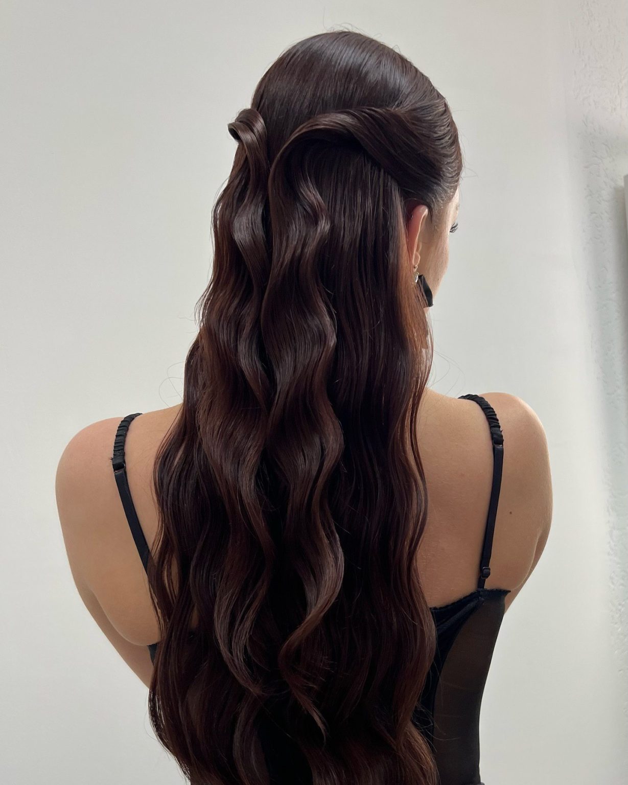 35 Long Hairstyles for Women 2025: Trendy Ideas for Every Age and ...