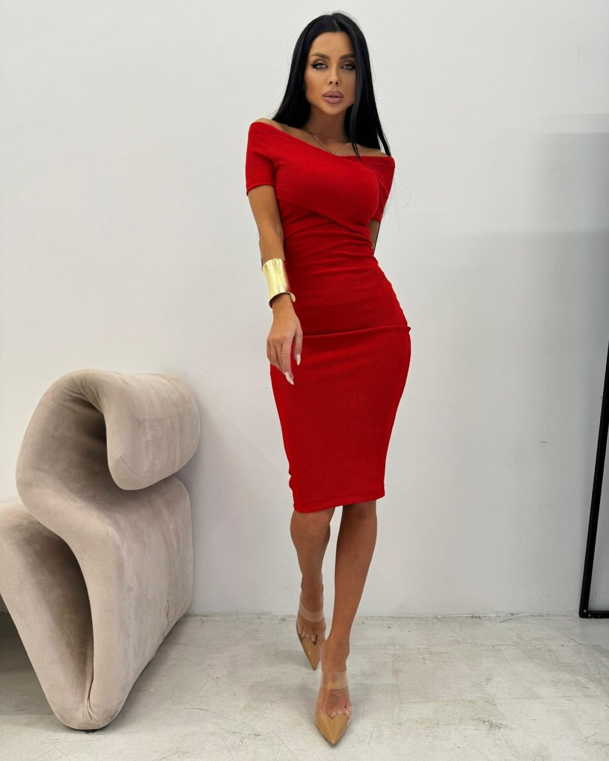 30 Red Dress Outfit 2025: Stunning Ideas for Every Occasion to Look ...