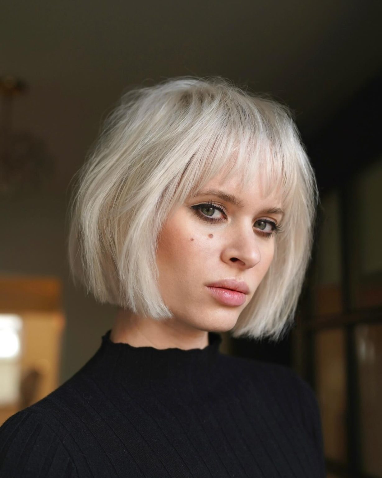 25 Short Hairstyles with Bangs 2025: Trendy Ideas for Every Face Shape ...