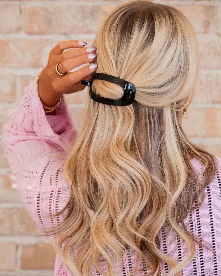 30 Hairstyles with Clips 2025: Trendy, Easy, and Stylish Ideas for ...