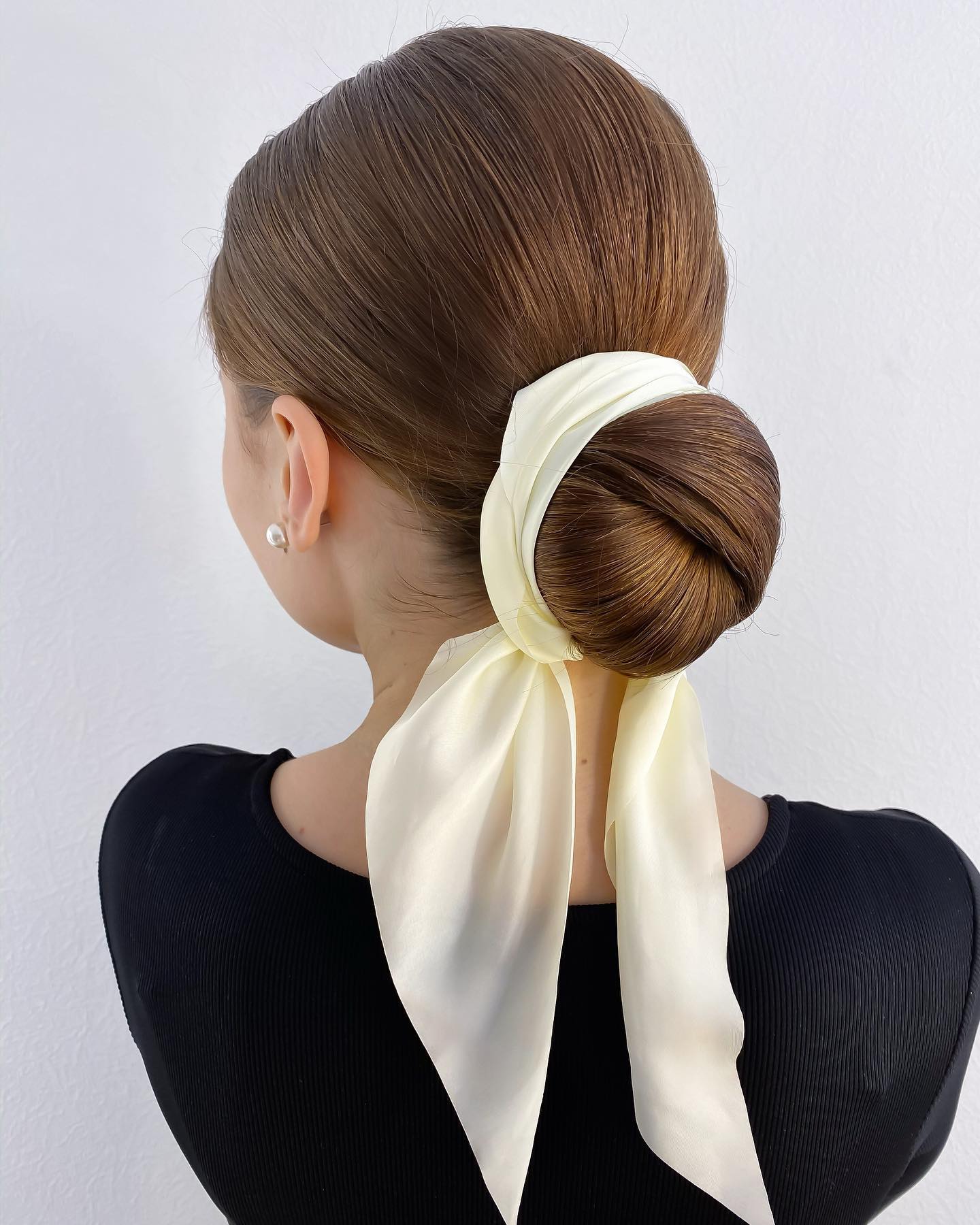 35 Hairstyles with Ribbon 2025 That Will Transform Your Look – Elegant ...
