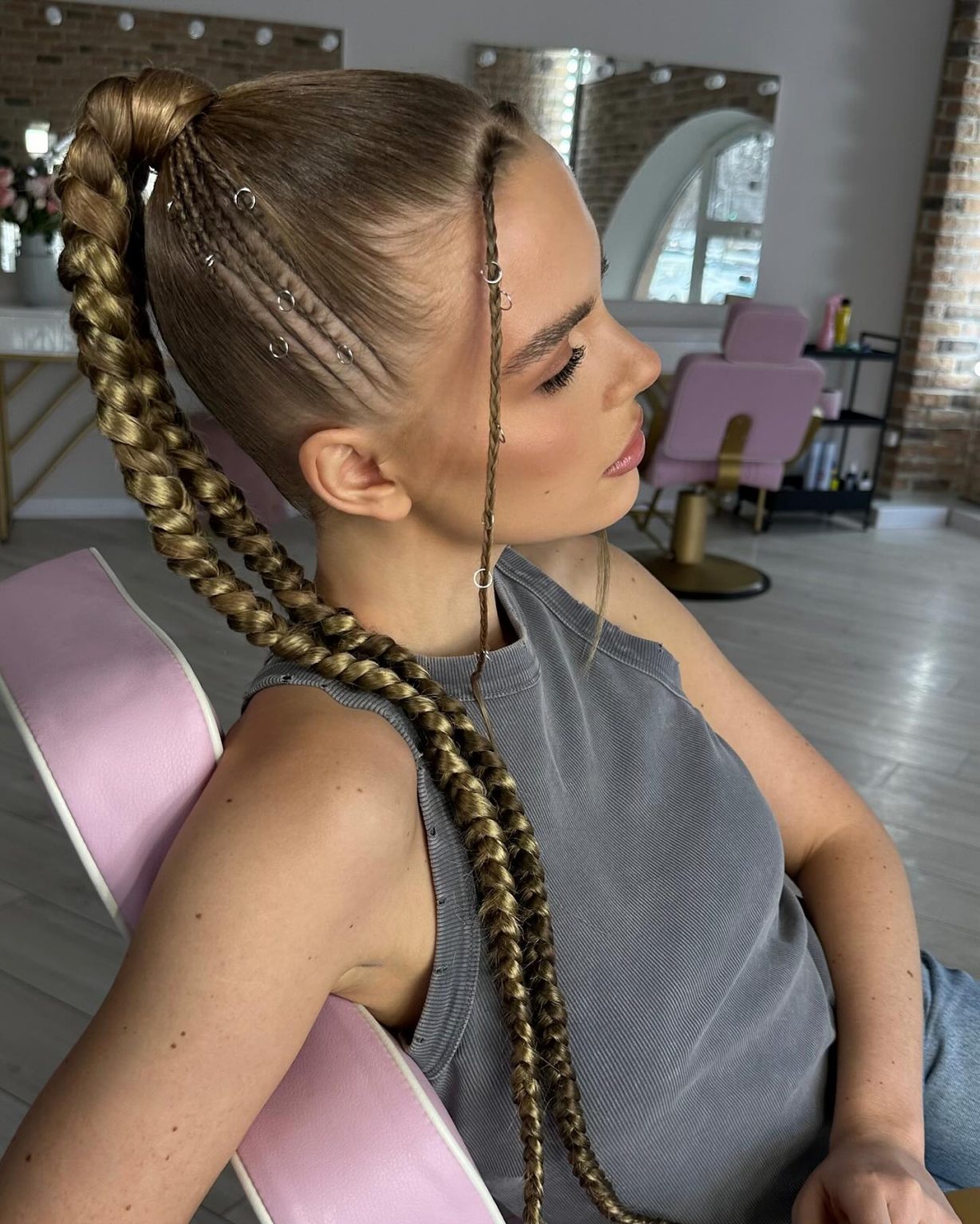 35 Long Hairstyles for Women 2025: Trendy Ideas for Every Age and ...