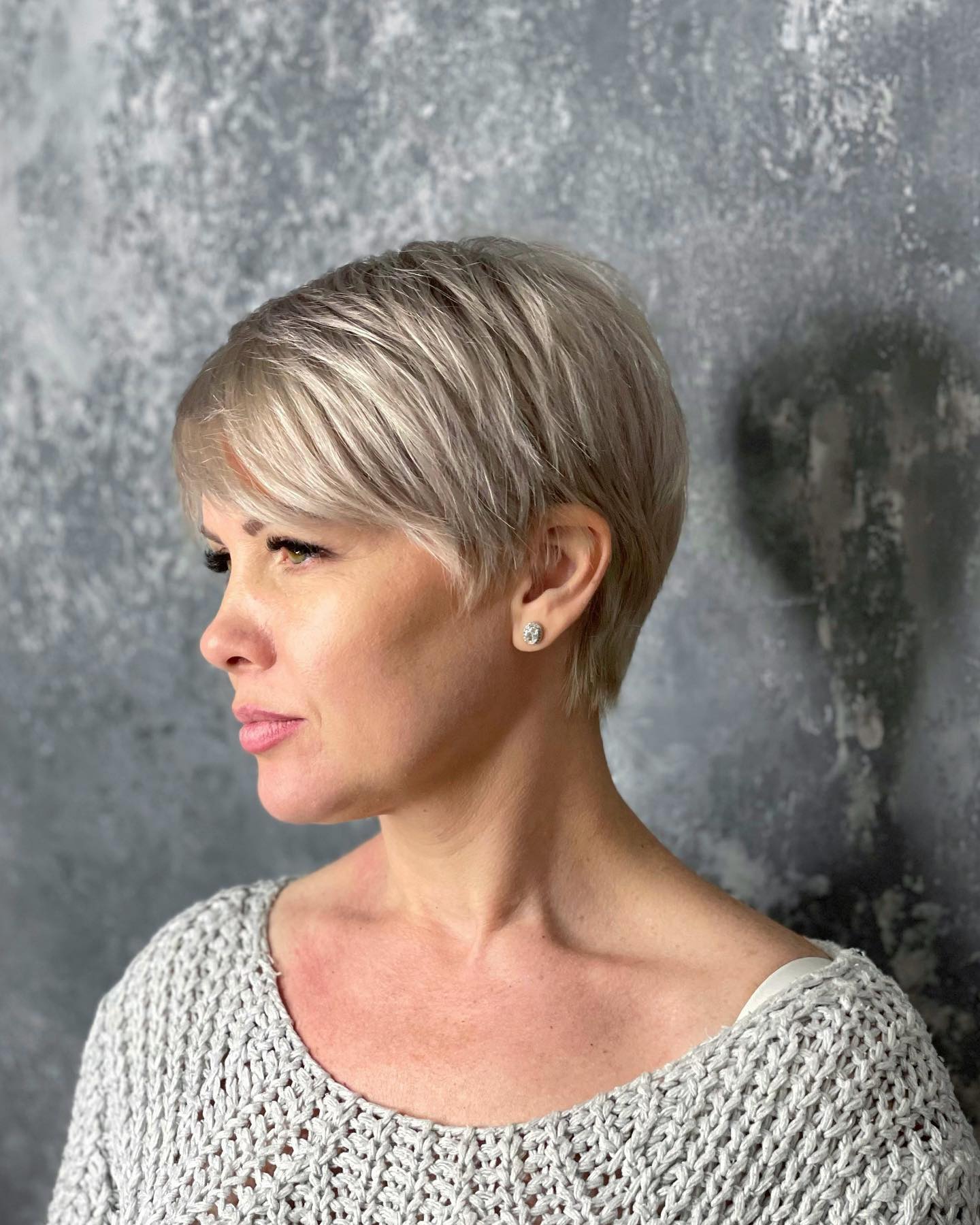 29 Stunning Short Hairstyles for Women Over 50 in 2025 to Inspire Your Next Look - divagaze.com