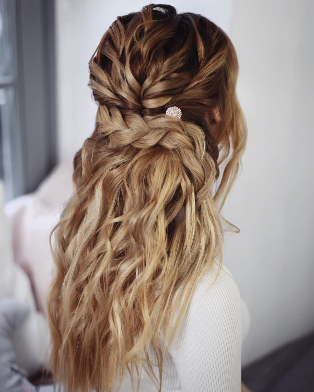 25 Twisted Hairstyles That Will Elevate Your Look: From Braids to ...