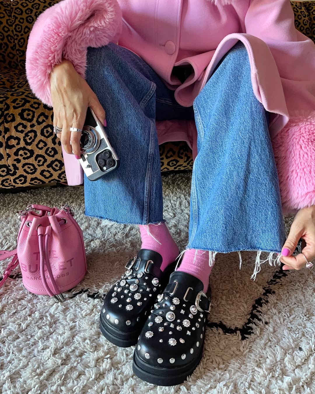 30 Clogs Outfit for Women 2025: Trendy Styling Ideas for Every Season ...