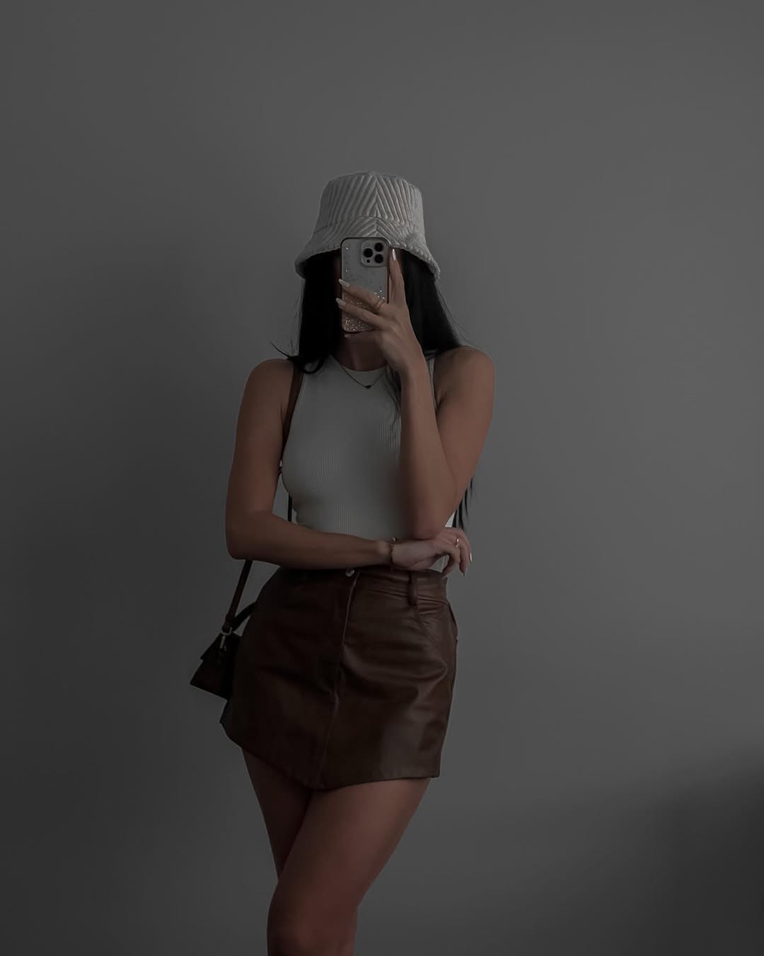 25 Hat Outfits for Women 2025: Trendy and Classy Ways to Style Hats for ...