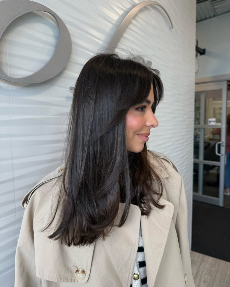 35 Mid-Length Hairstyles For Women 2025 – Trendy Layered Cuts, Curtain ...