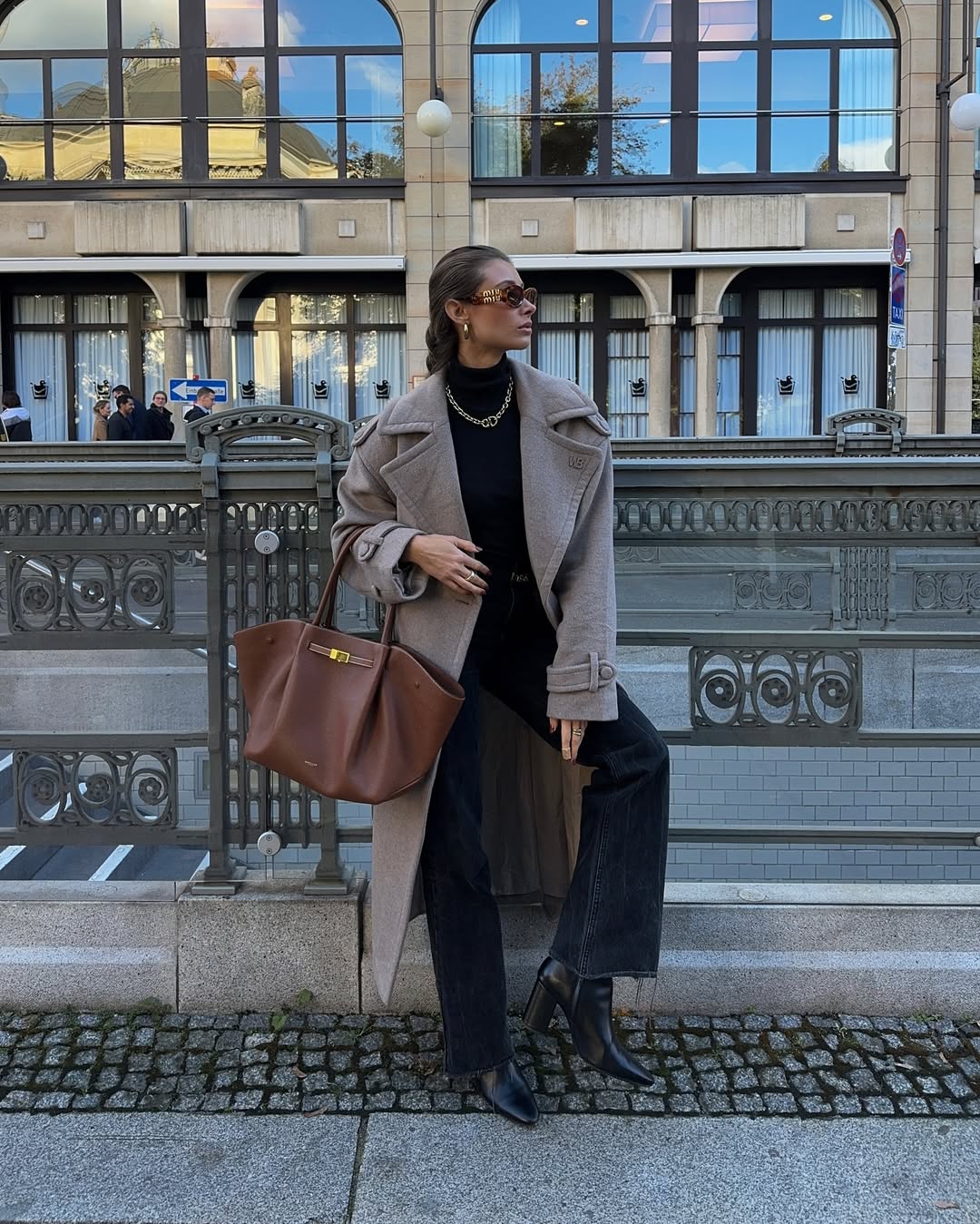 24 Ankle Boots Outfit for Women 2025 – Stylish Ways to Wear This Trendy ...