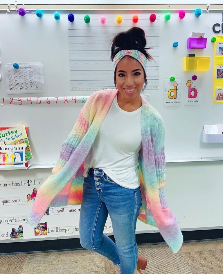 35 Young Teacher Outfits 2025: Stylish And Comfortable Looks For Every ...
