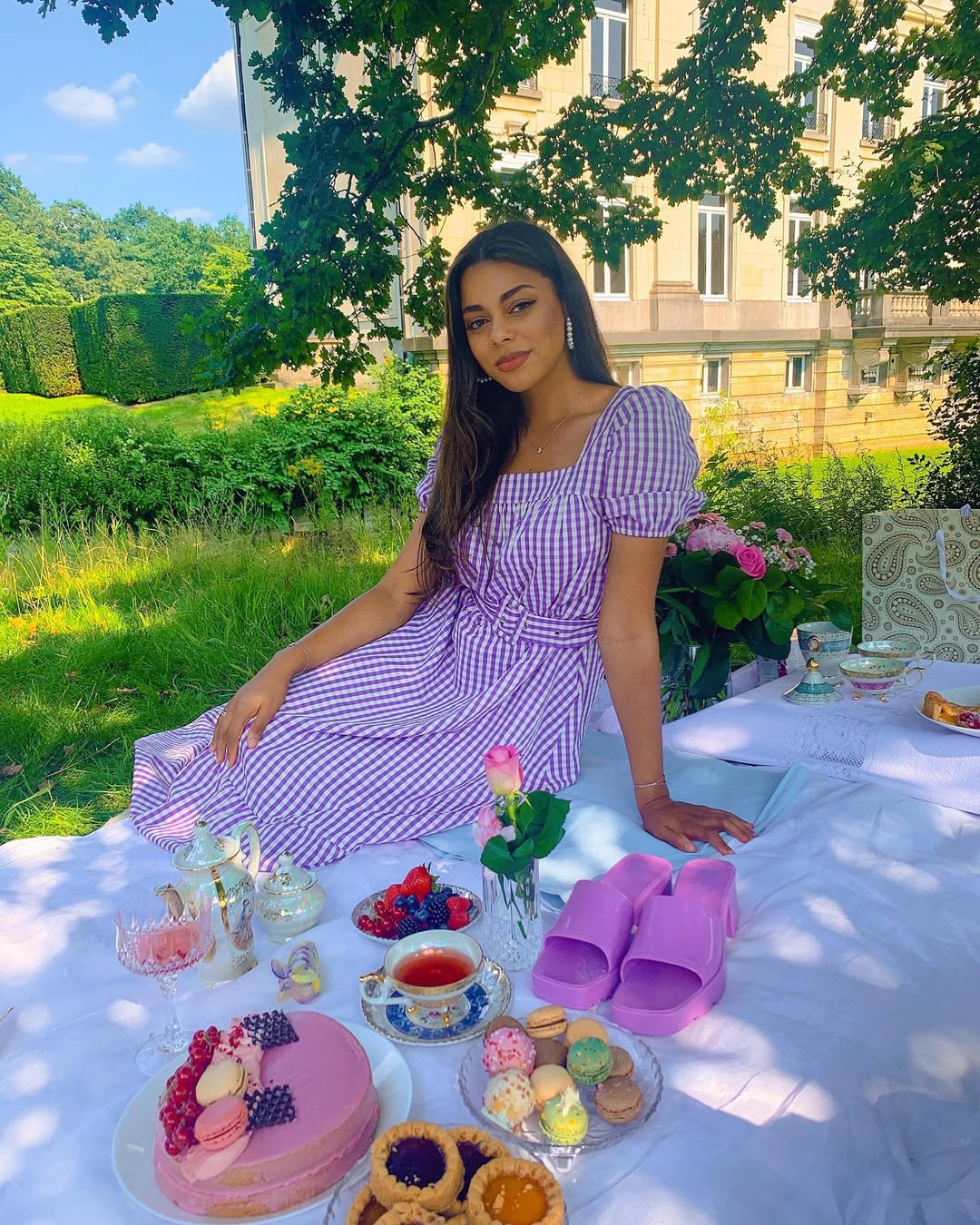 30 High Tea Outfits For Women 2025: Elegant, Modern And Vintage Styles ...