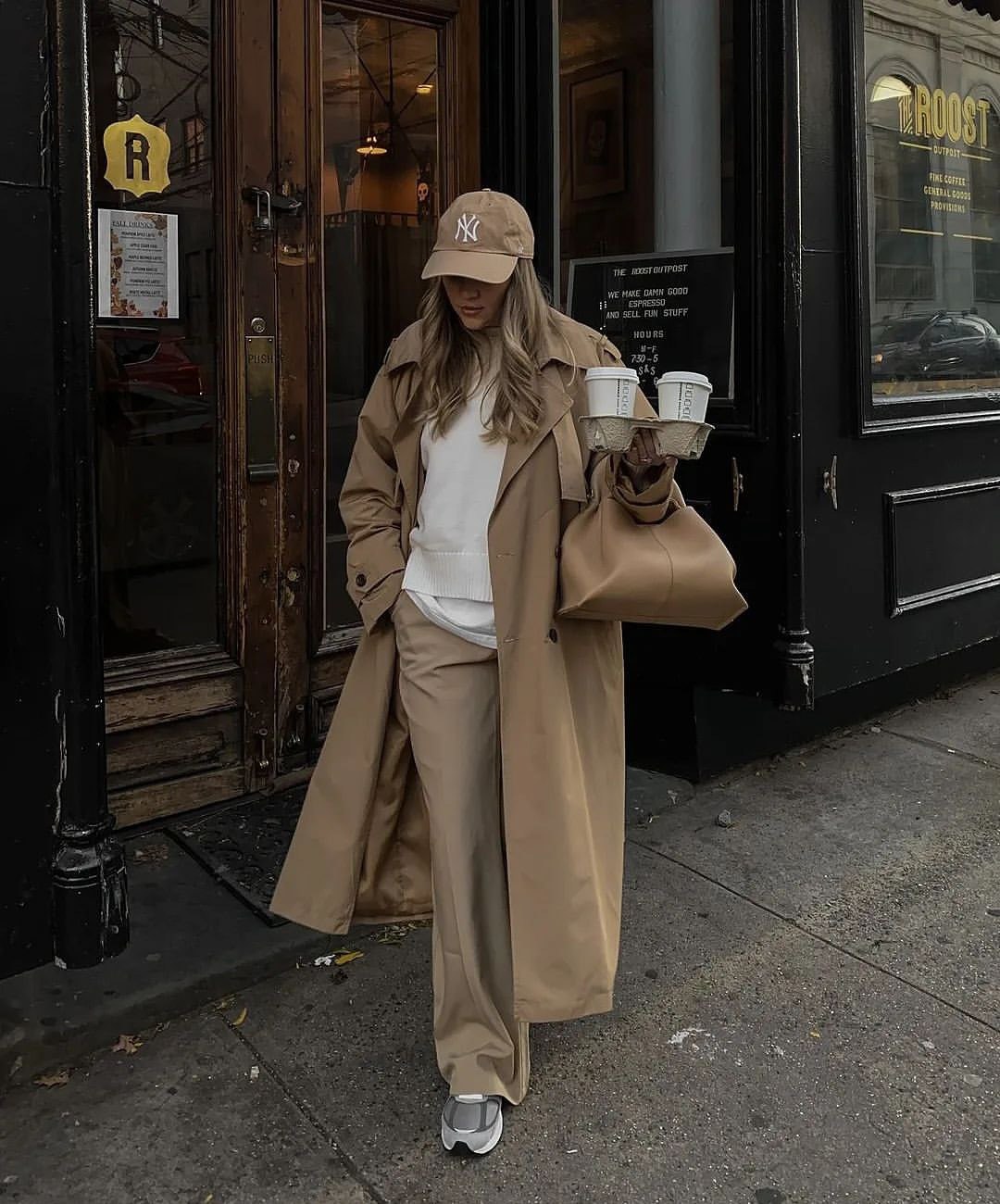30 Mom Outfits 2025: Trendy, Chic and Comfy Looks for Every Season and ...
