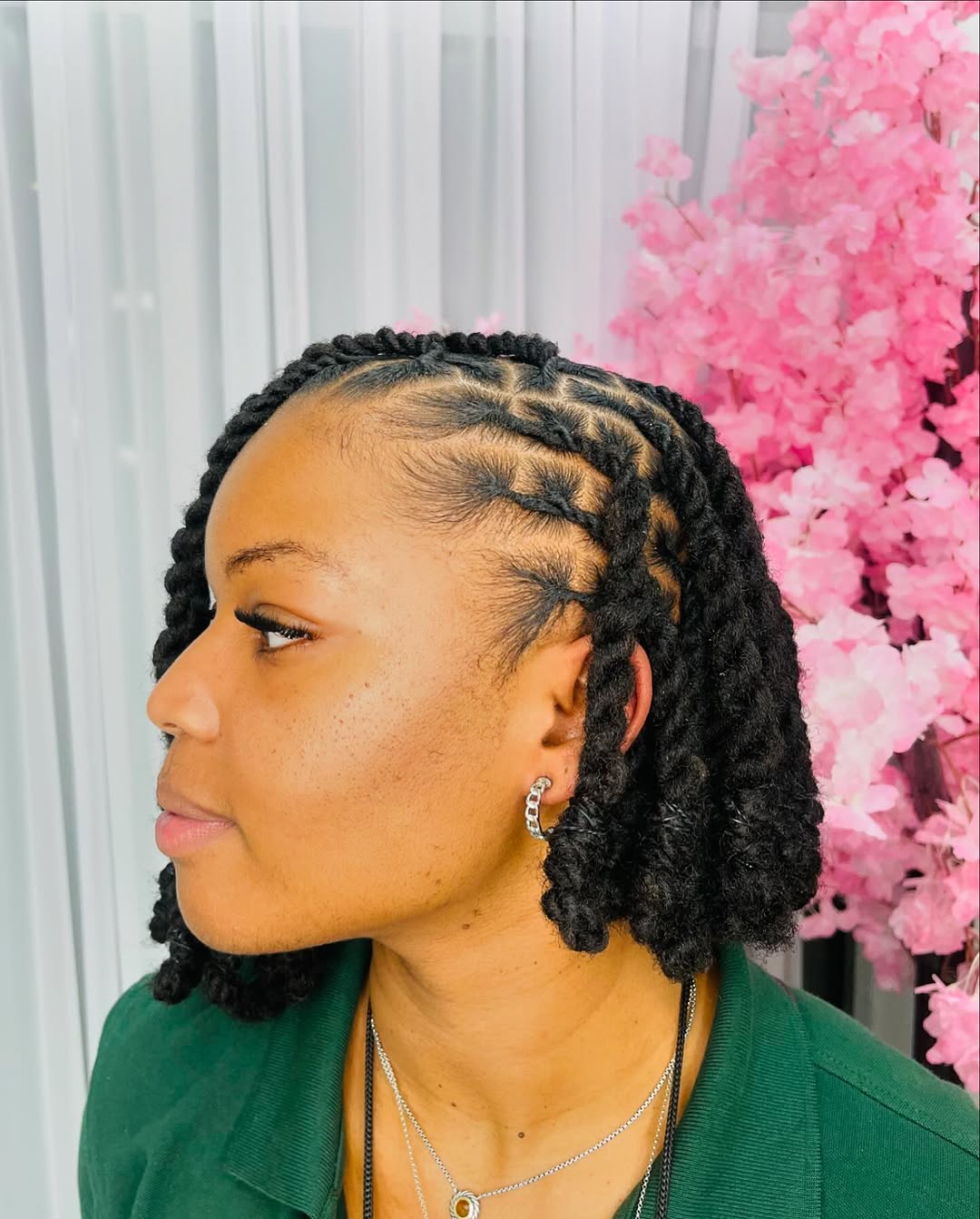 35 Loc Hairstyles For Women 2025 – Trendy, Elegant And Versatile Styles ...