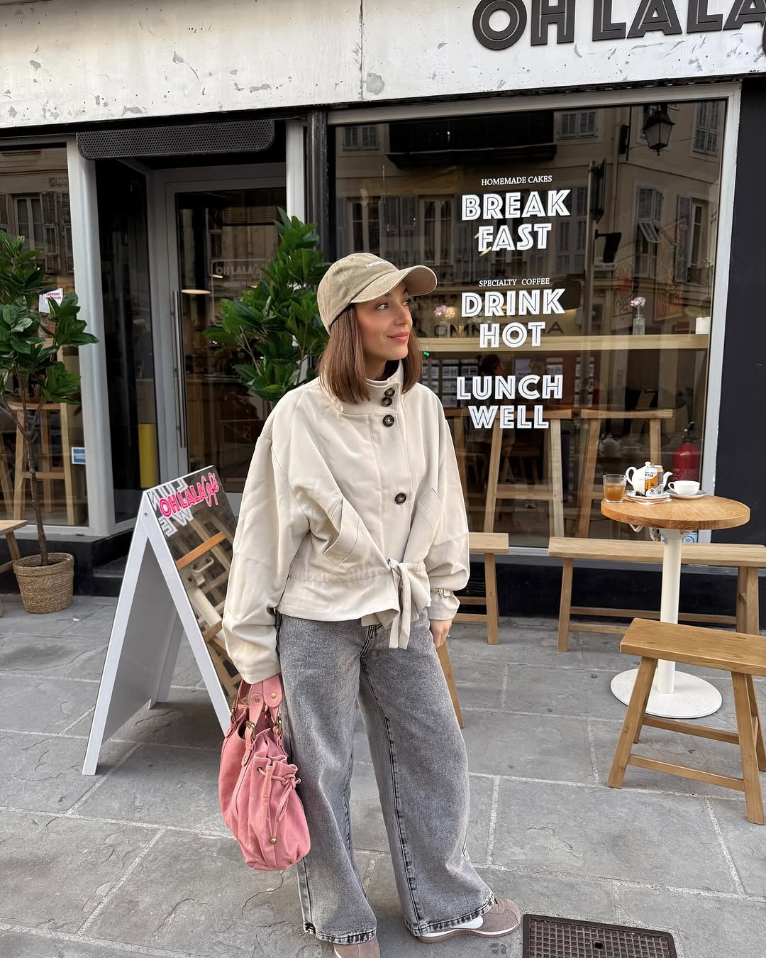 30 Mom Outfits 2025: Trendy, Chic and Comfy Looks for Every Season and ...