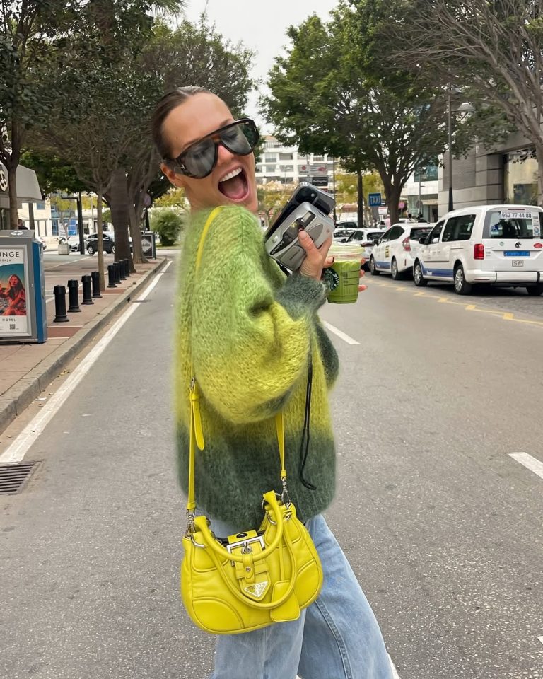 30 Colorful Outfits 2025: Bold, Bright and Fun Looks to Elevate Your ...